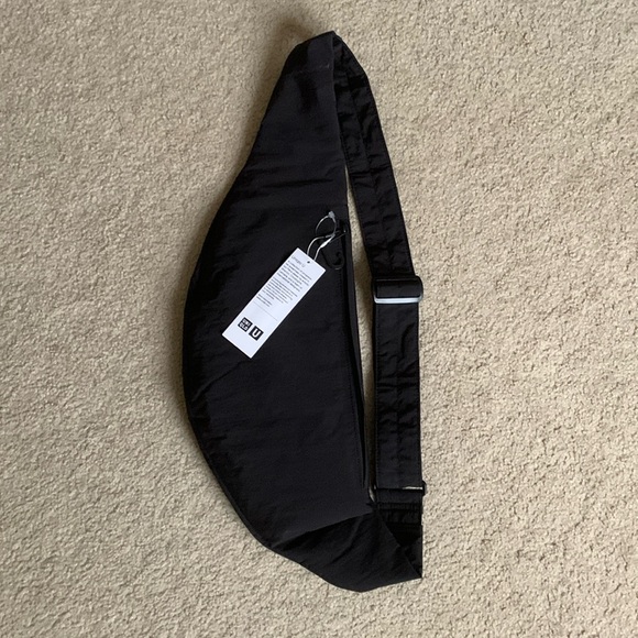Uniqlo | Bags | Uniqlo U Black Crossbody Sling Bag | Poshmark